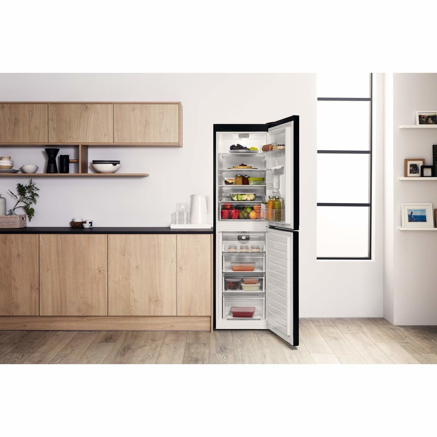 Hotpoint 248 Litre 50/50 Freestanding Fridge Freezer HBNF55181BAQUAUK1 ...
