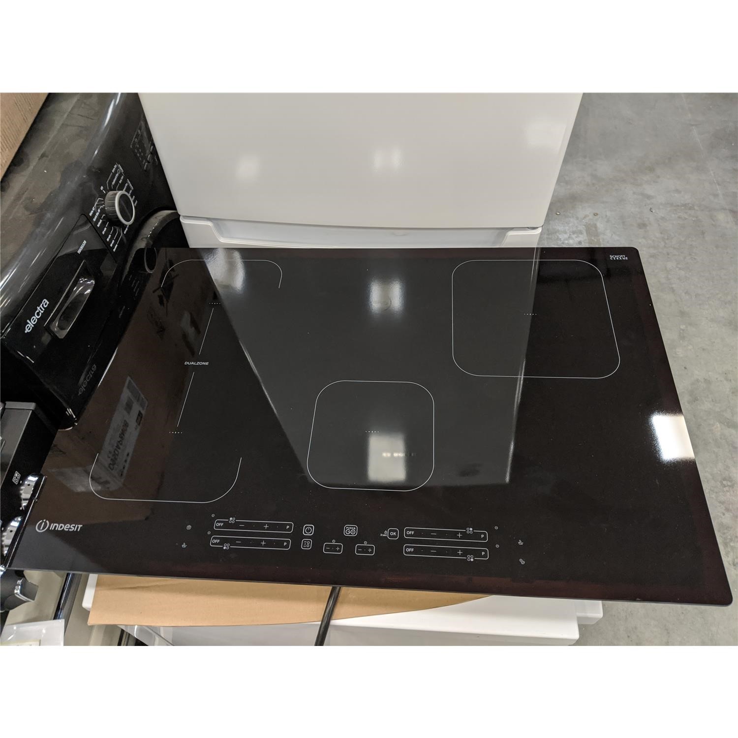 Refurbished Indesit IB21B77NE 77cm Touch Control 4 Zone Induction Hob ...