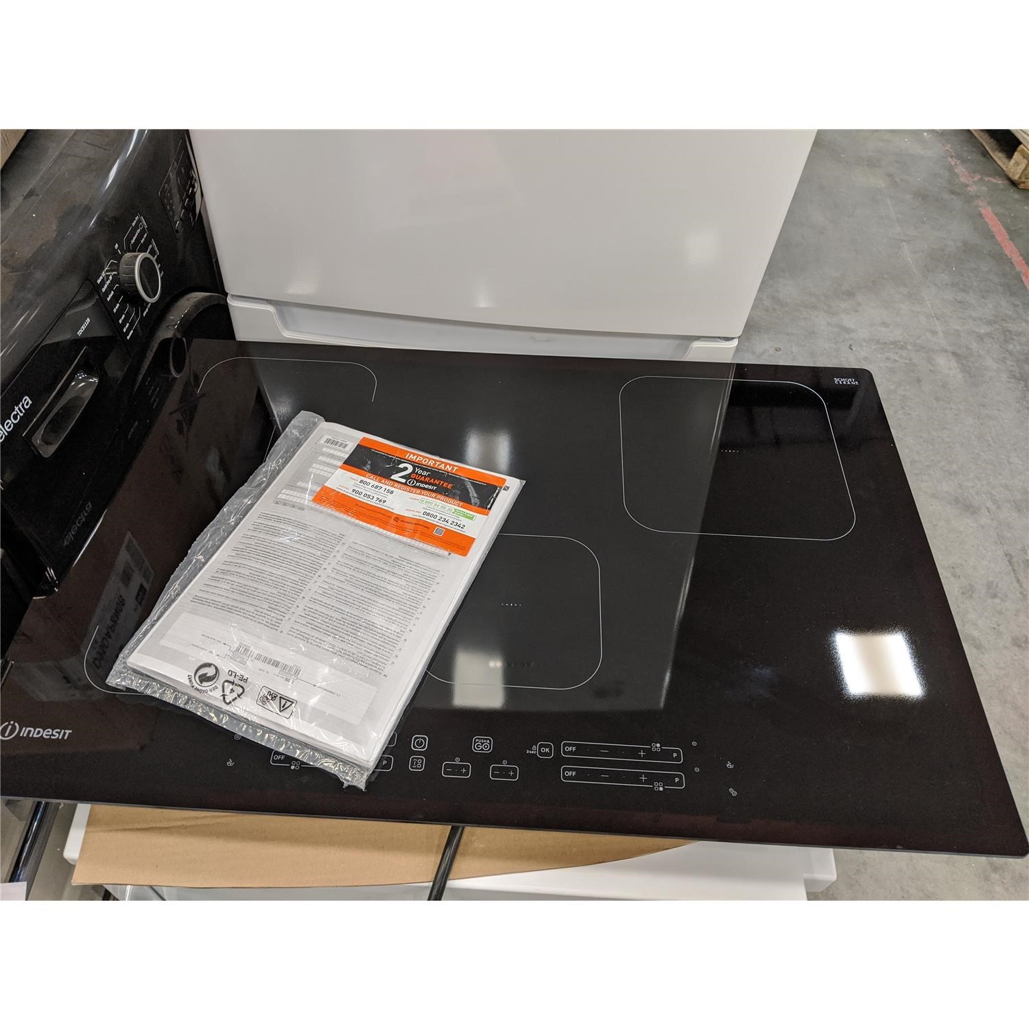 Refurbished Indesit IB21B77NE 77cm Touch Control 4 Zone Induction Hob ...