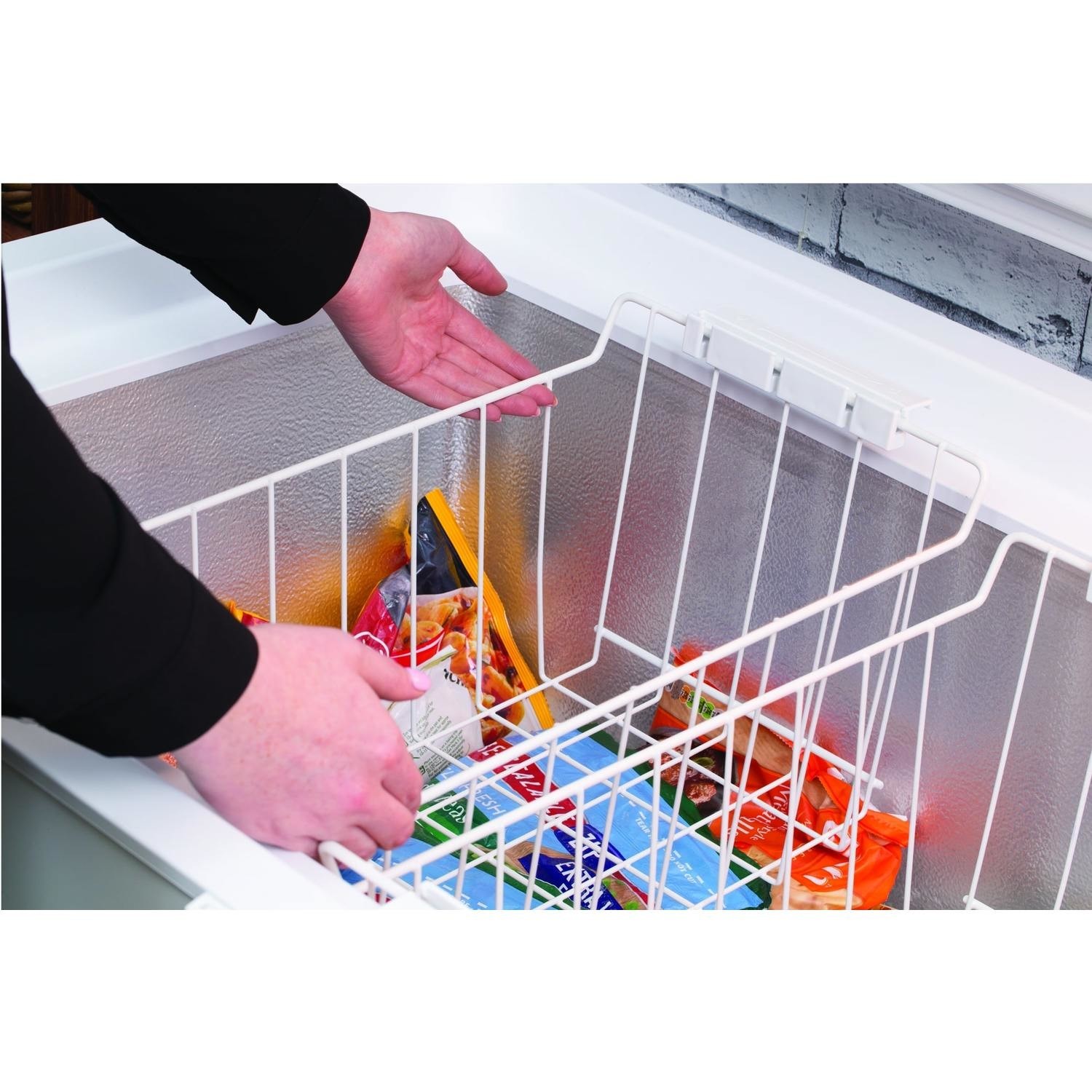 Hotpoint CS1A400HFMFA 390 Litre Chest Freezer 70cm Deep 141cm Wide ...