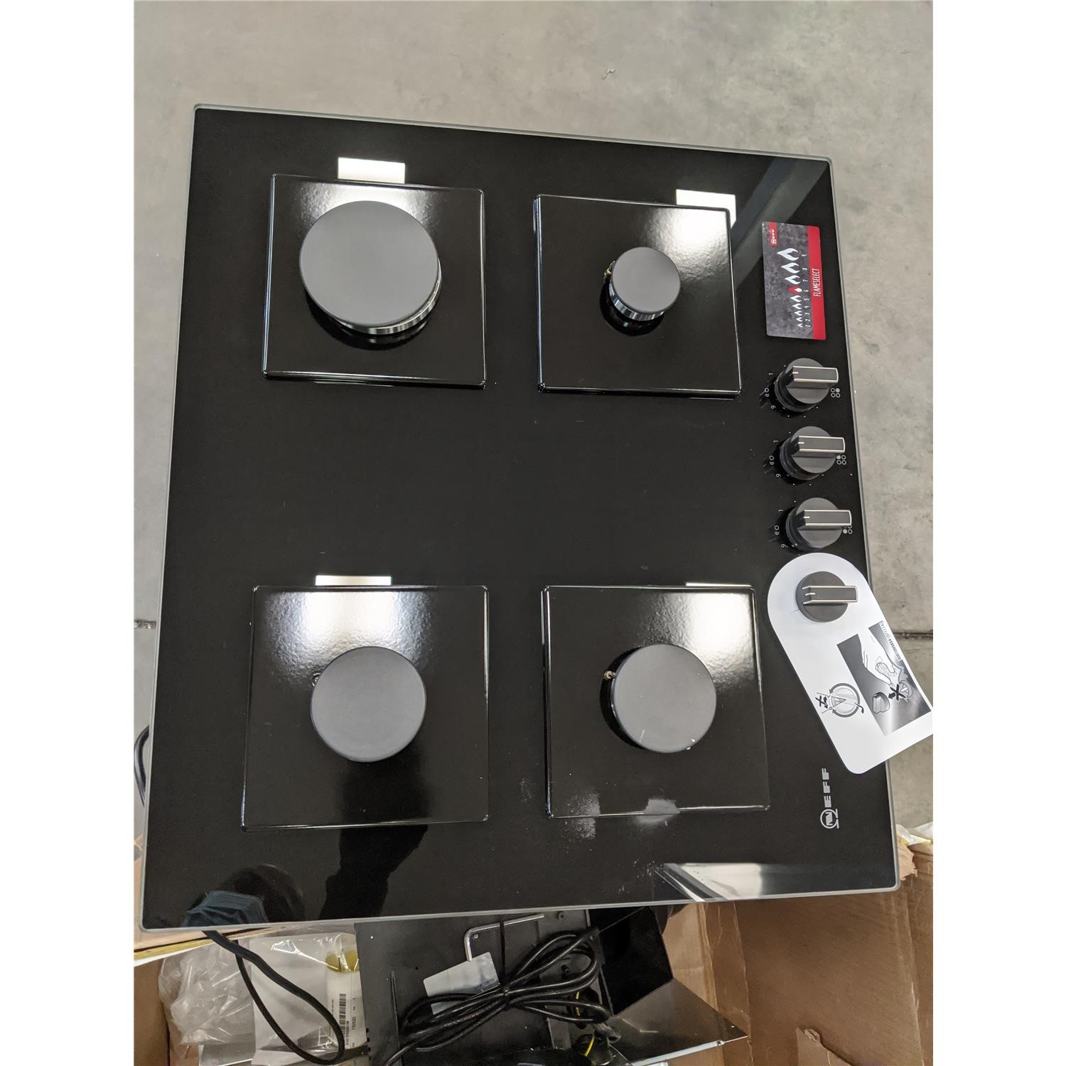 Refurbished Neff T26CA42S0 59cm Four Burner Gas-on-glass Hob Black ...