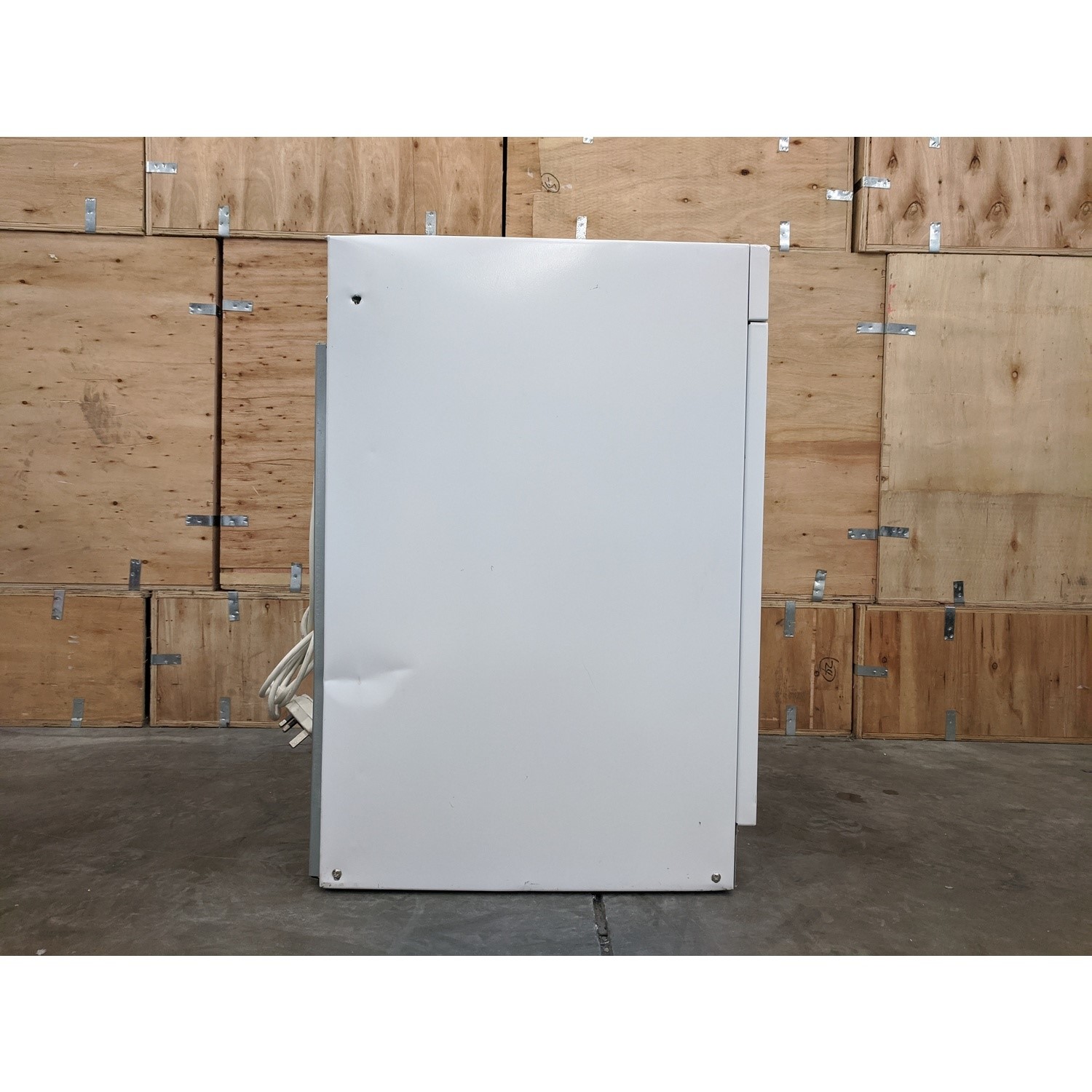 Refurbished Indesit NIS41V Freestanding Front Vented 4KG Tumble Dryer ...