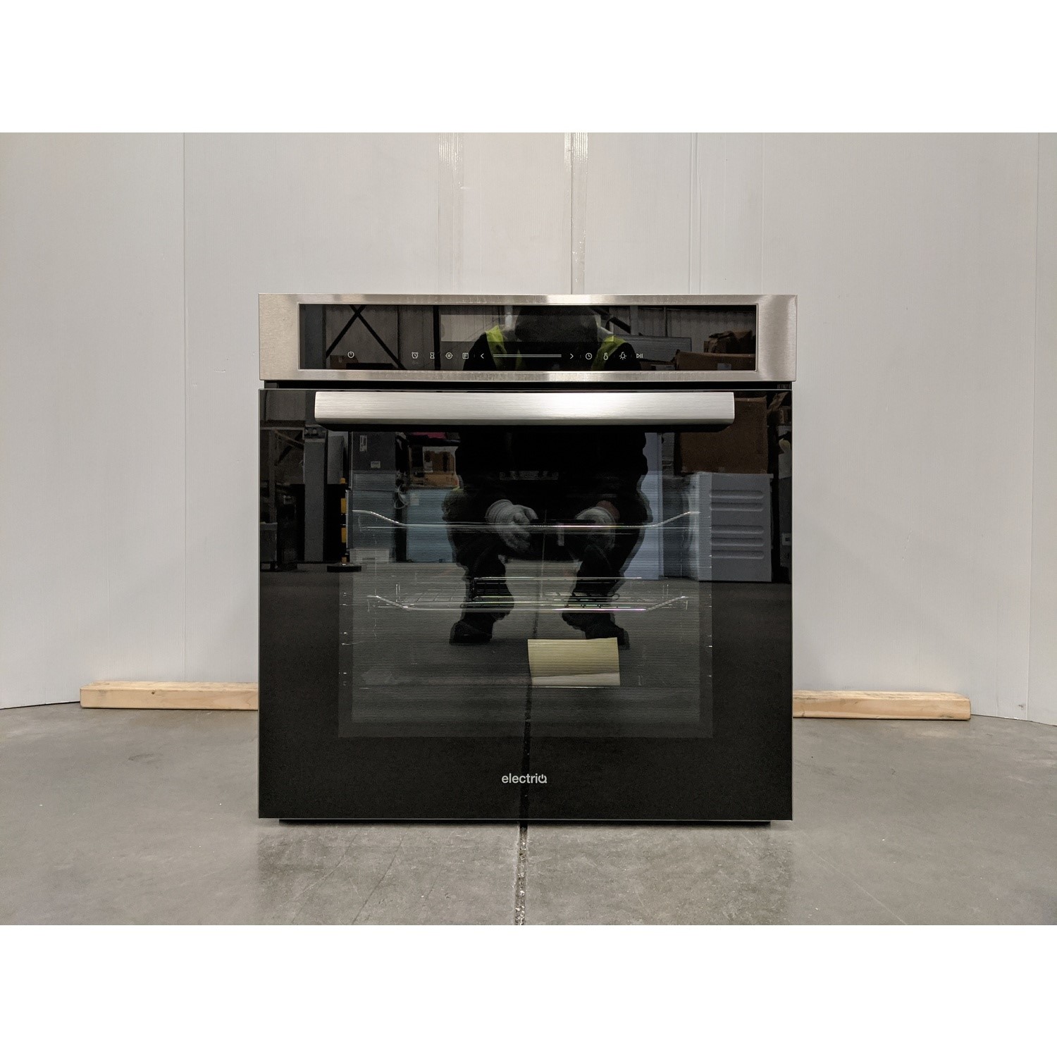 Refurbished electriQ EQOVENM4STEEL 60cm Single Built In Electric Touch ...