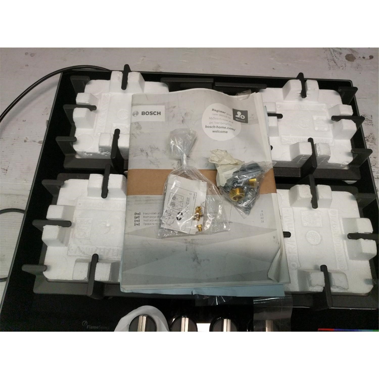 Refurbished Bosch Series 6 PPP6A6B90 60cm Gas on Glass 4 Burner Gas Hob Black 78204064/1 ...