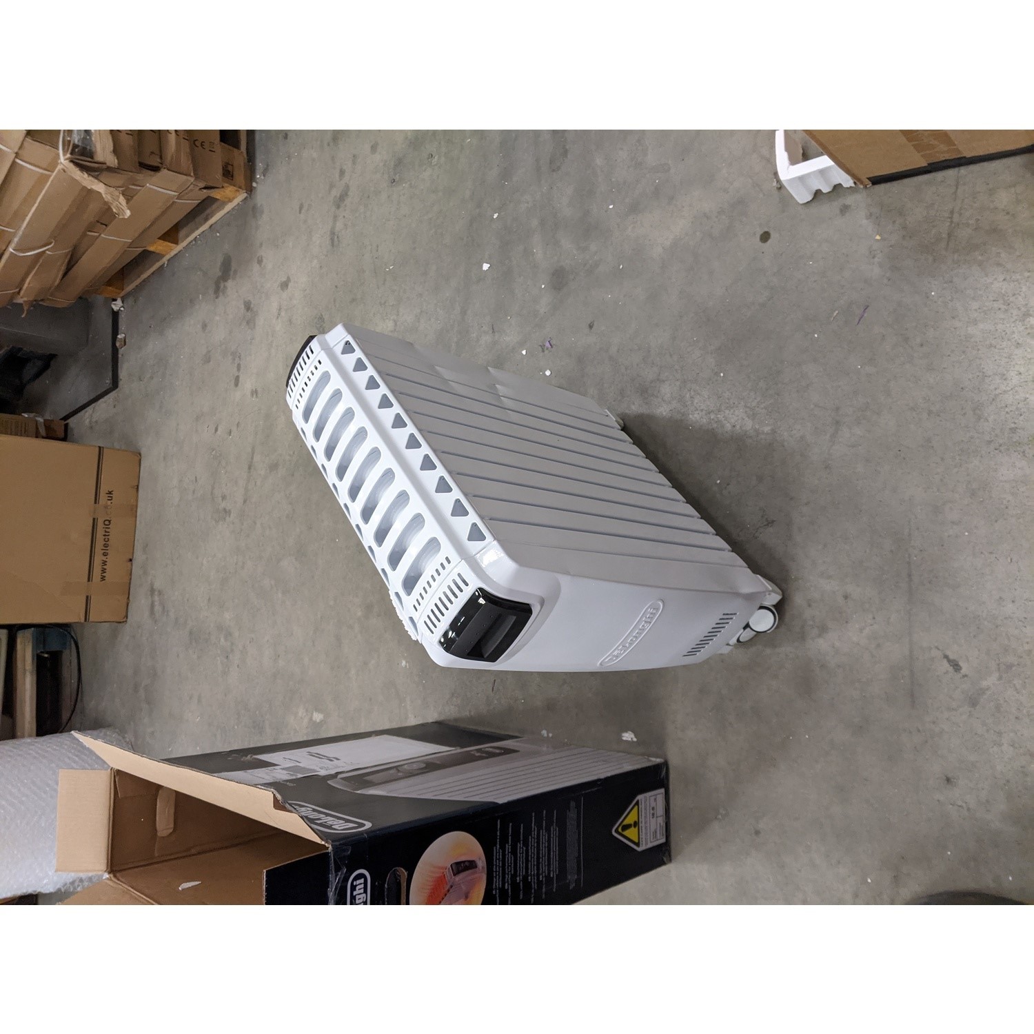 Refurbished DeLonghi Dragon 4 2.5kW Oil Filled Radiator 10 Fin with ...