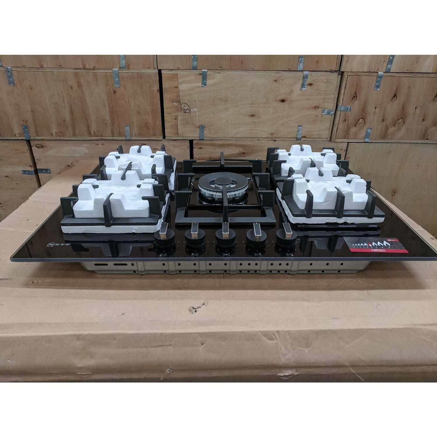 Refurbished Neff N70 T27CS59S0 75cm 5 Burner Gas on Glass Gas Hob Black ...