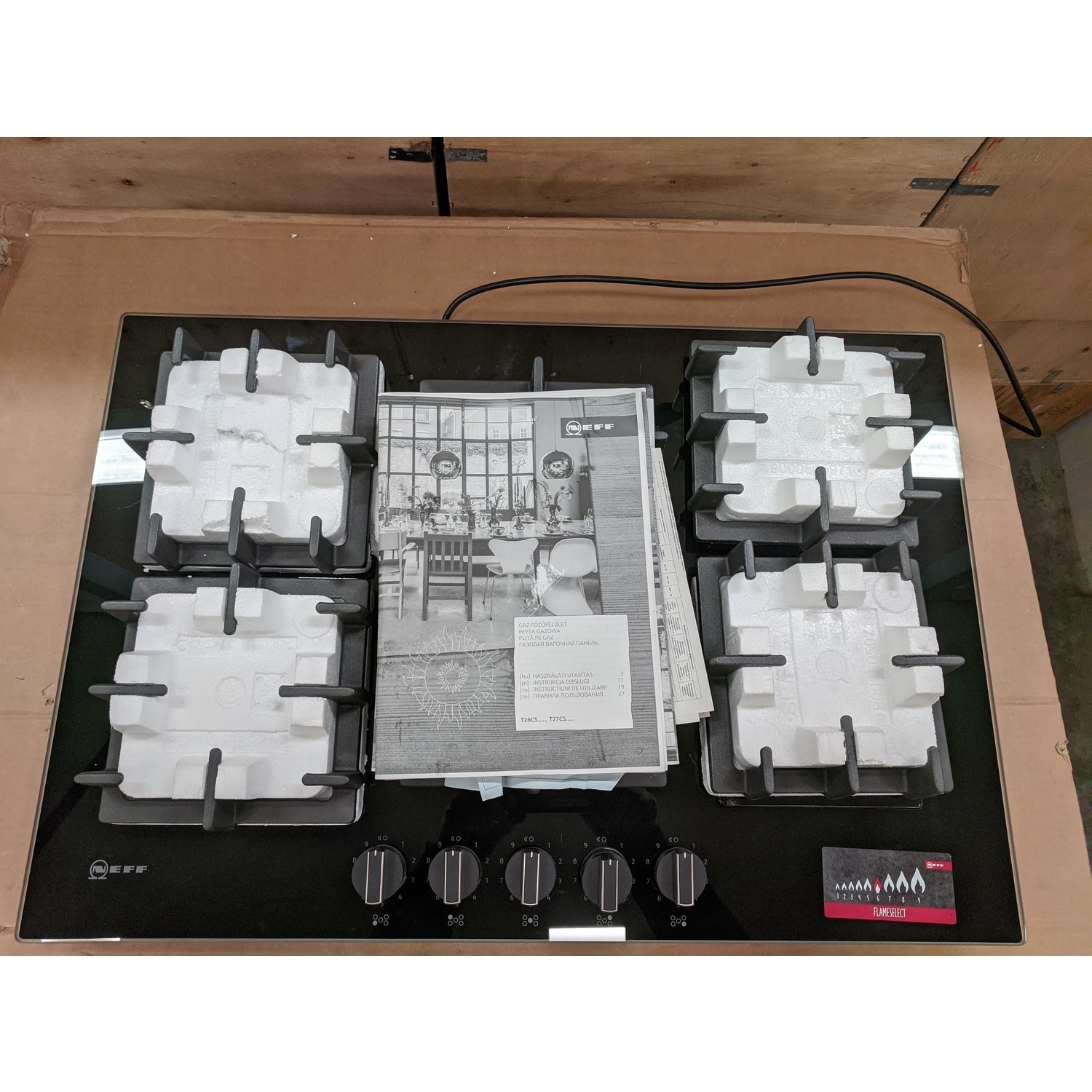 Refurbished Neff N70 T27CS59S0 75cm 5 Burner Gas on Glass Gas Hob Black ...