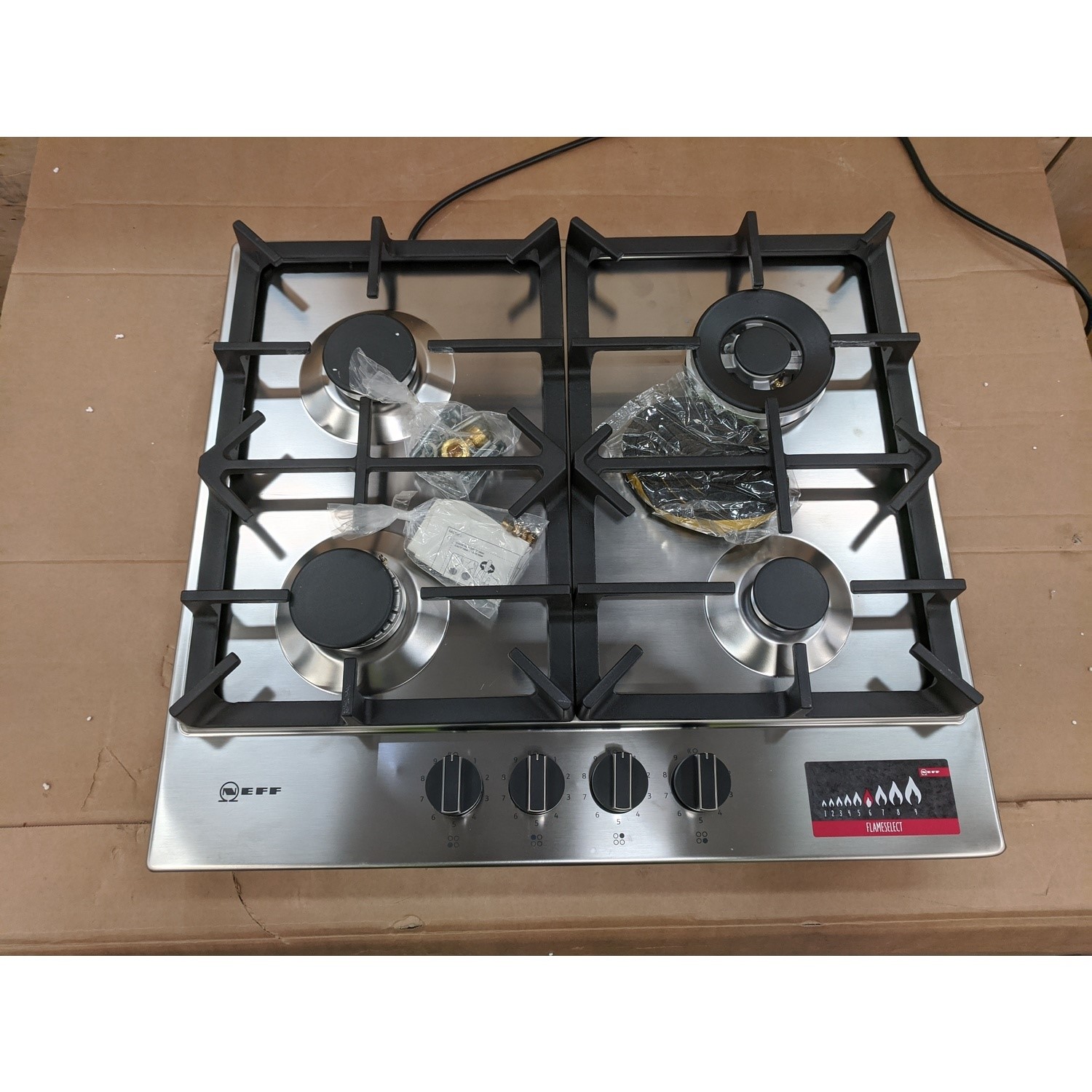 Refurbished Neff N70 T26DS59N0 60cm 4 Burner Gas Hob Stainless Steel ...