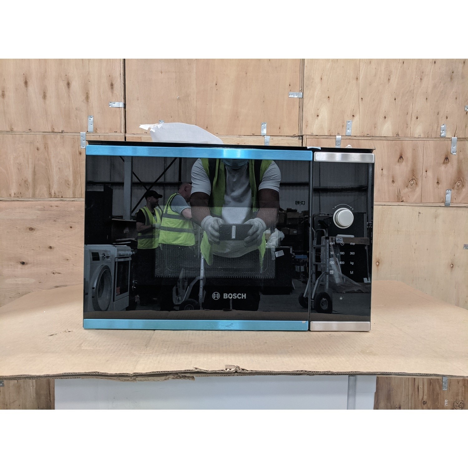 Refurbished Bosch Serie 4 BFL523MS0B Built In 20L 800W Microwave ...