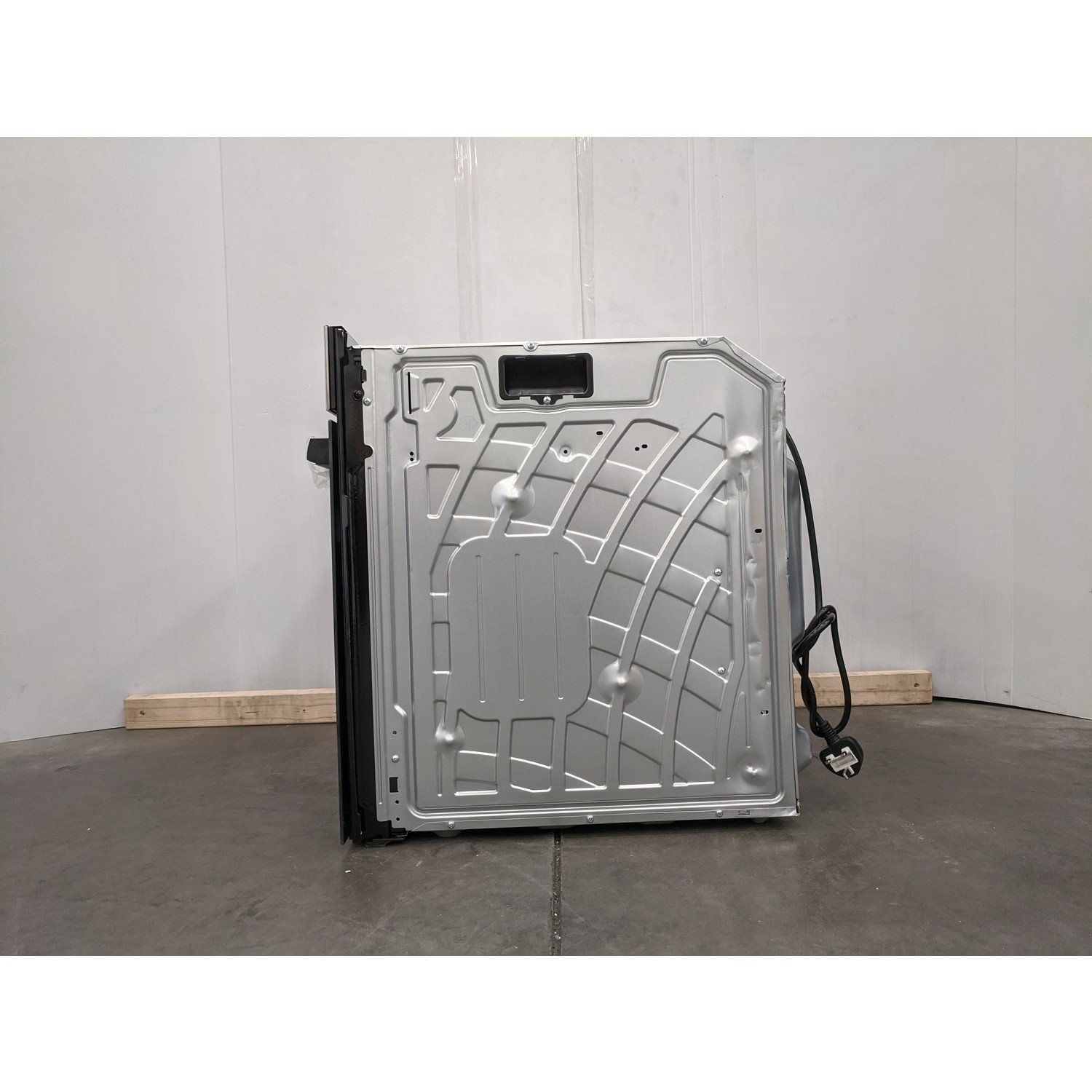 Refurbished electriQ EQOVENM4STEEL 60cm Single Built In Electric Oven ...