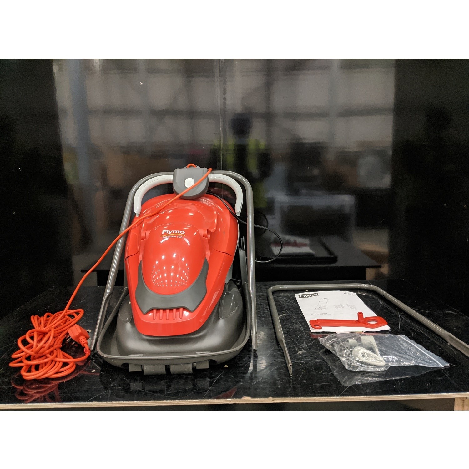 Refurbished Flymo Easi Glide 300 30cm Hover Corded Electric Lawnmower ...