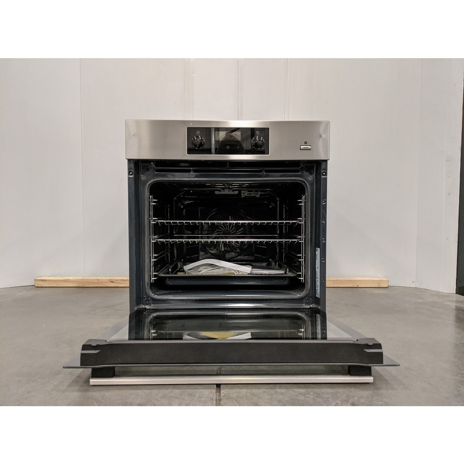 Refurbished AEG 6000 BES355010M 60cm Single Built In Electric Oven ...
