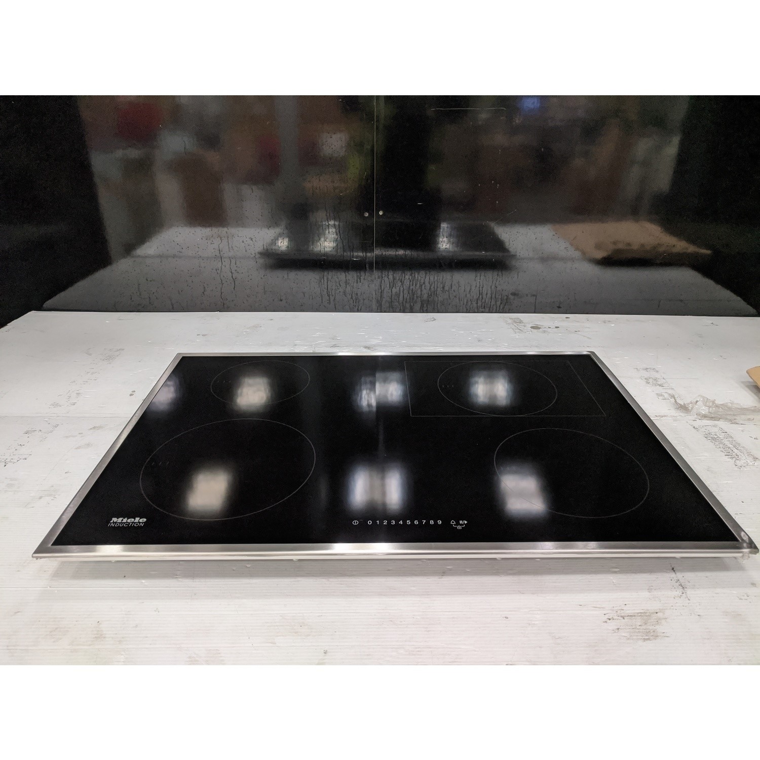 Refurbished Miele KM7210FR 77cm 4 Zone Induction Hob with Extendible ...