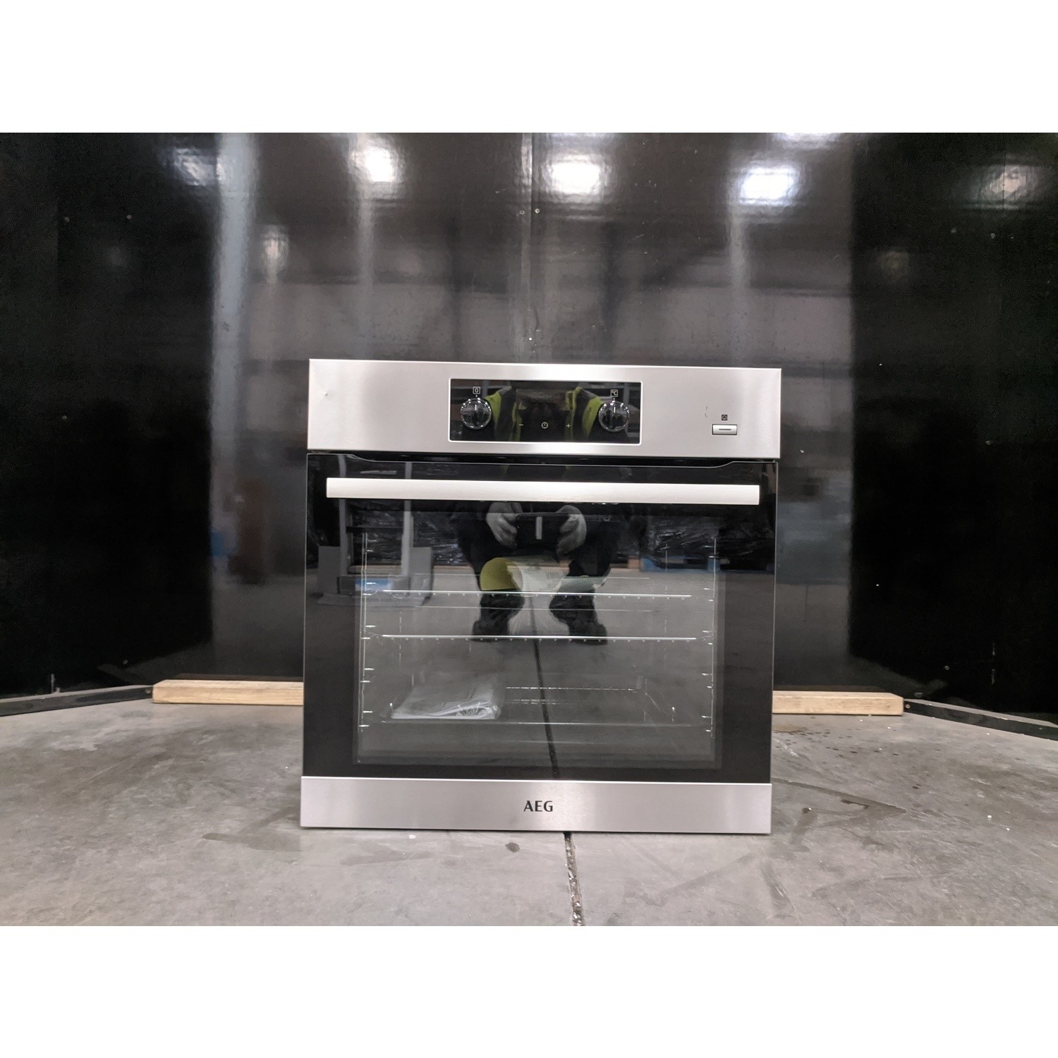 Refurbished AEG 6000 BES355010M 60cm Single Built In Electric Oven ...