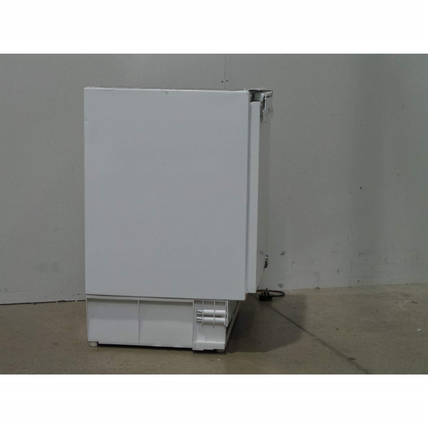 Baumatic BR105 142 L Integrated Under Counter Fridge | Appliances Direct