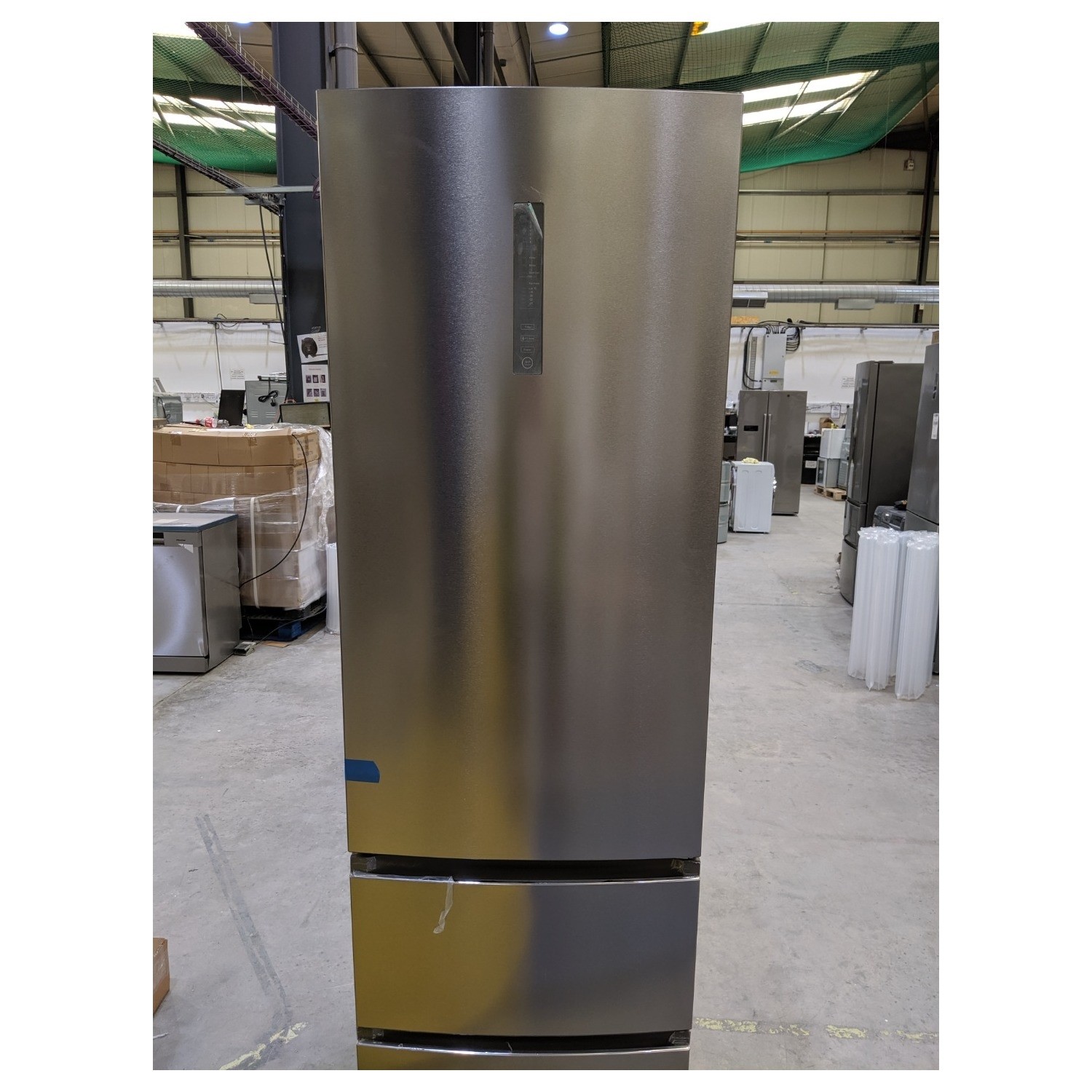 Refurbished Major Brand Freestanding 354 Litre 70/30 Fridge Freezer ...