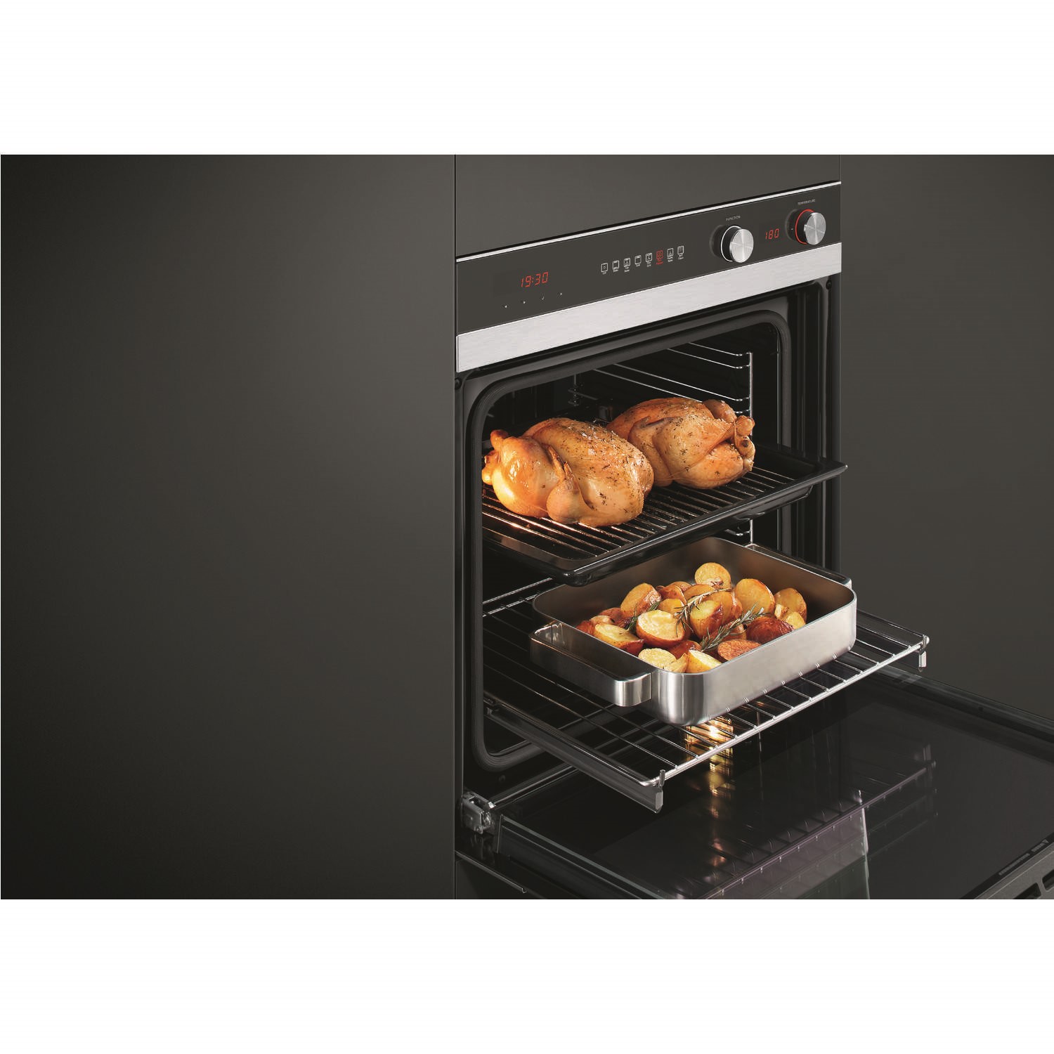 Fisher & Paykel Classic 72L Pyroclean Electric Single Oven OB60SC7CEPX1 ...