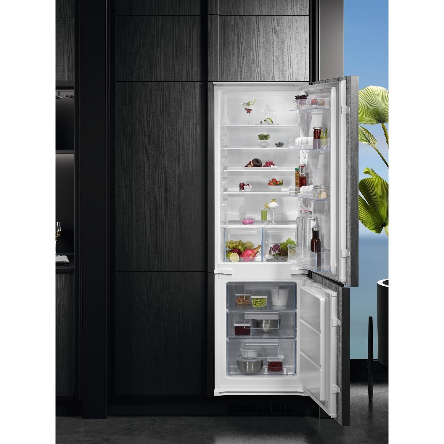 AEG 5000 Series 271 Litre 70/30 Integrated Fridge Freezer OSC5S181ES ...