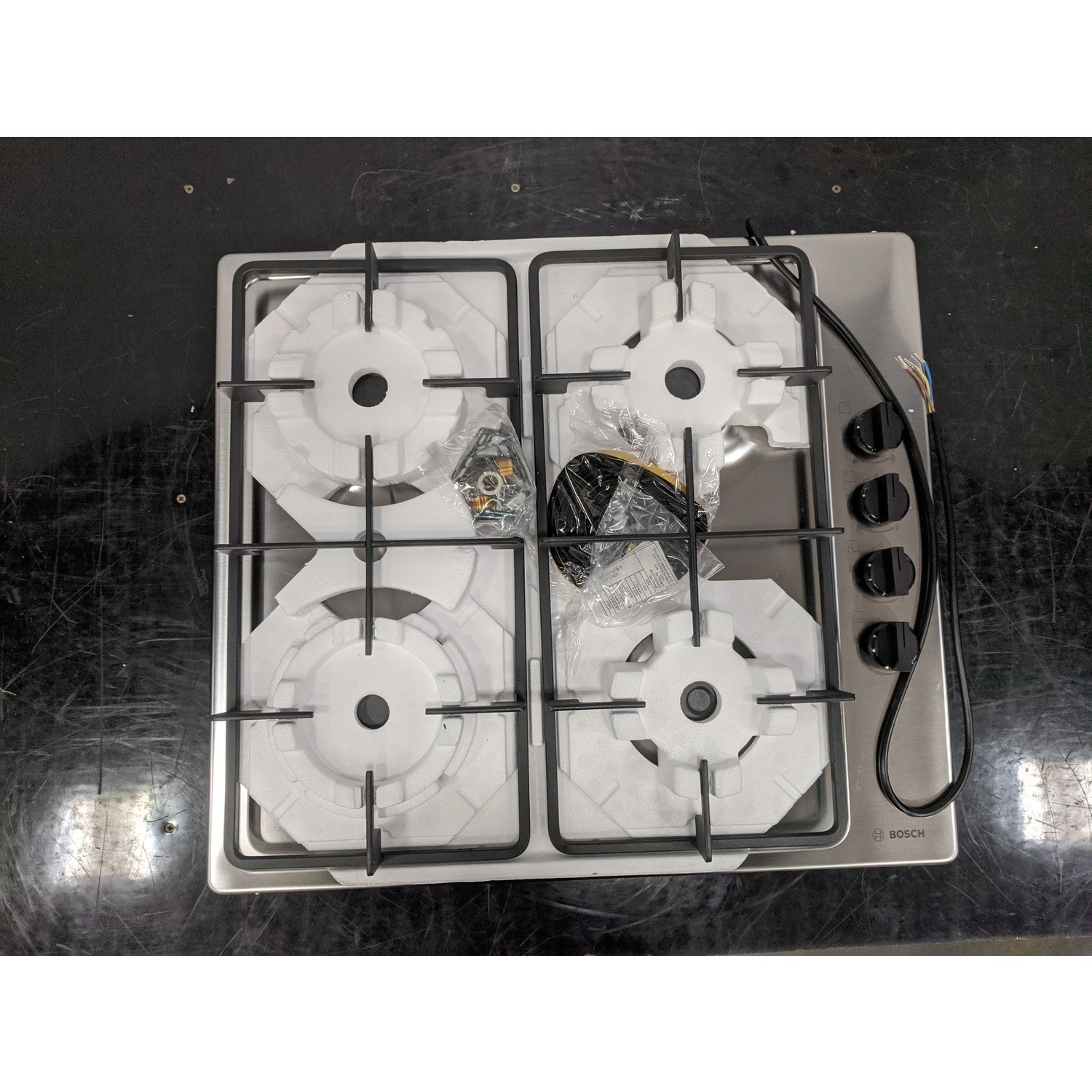Refurbished Bosch Series 2 PBP6B5B60 58cm 4 Zones Gas Hob PBP6B5B60 ...