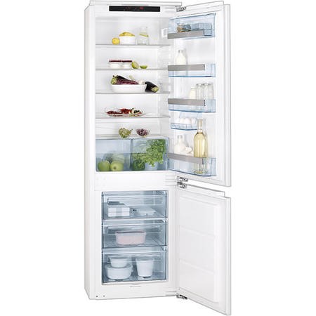 AEG SCS71800F0 Static 70-30 Integrated Fridge Freezer | Appliances Direct