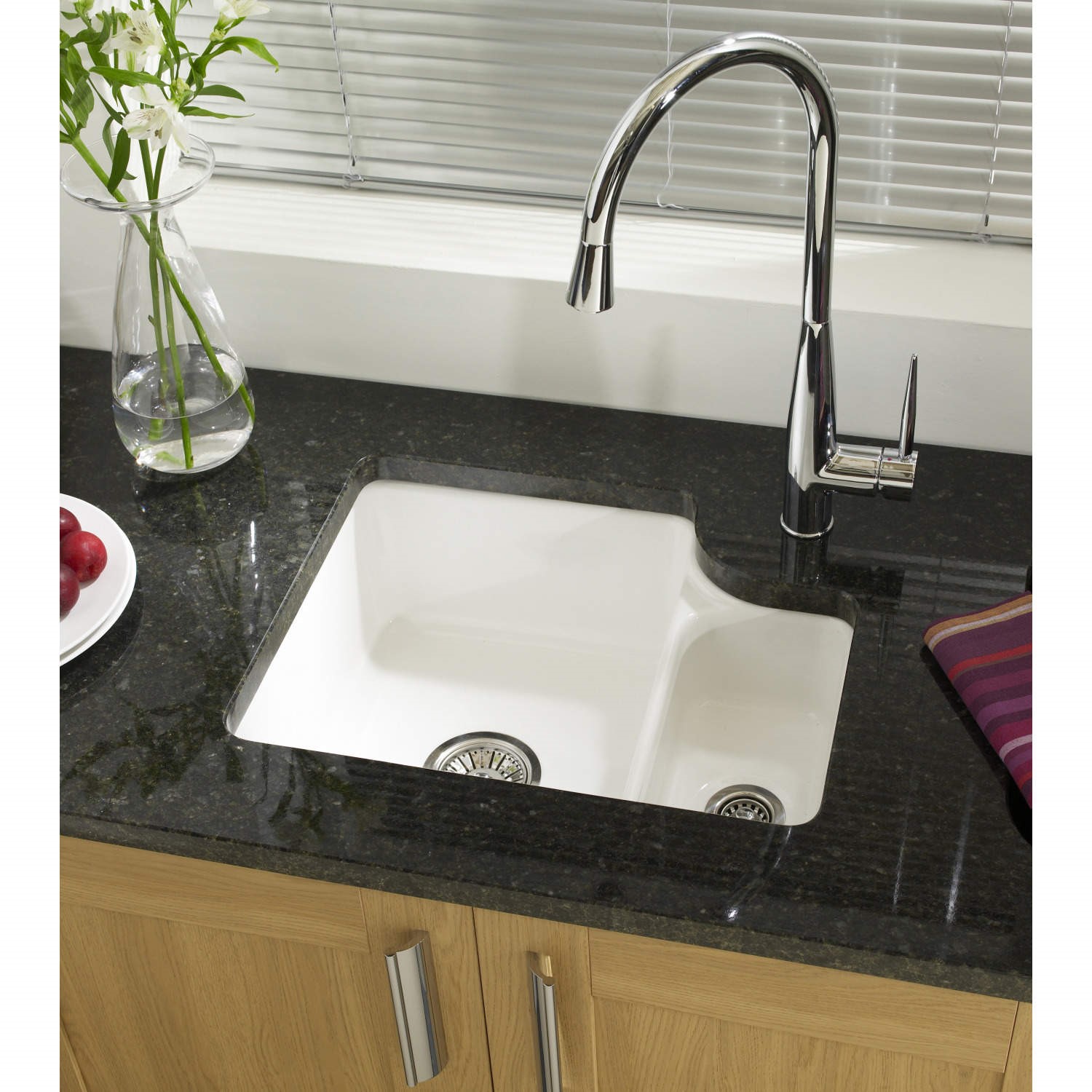Astracast TP0775 Leda Single Lever Mixer Tap in Chrome | Appliances Direct